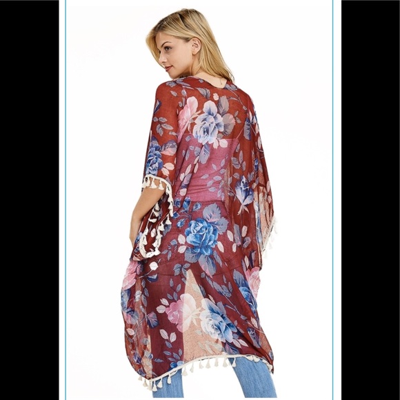 Riah | Tops | Pretty Red Floral Kimono | Poshmark